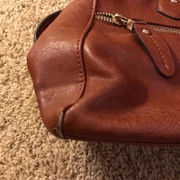 Bags | Stunning Faux Leather Shoulder Bag | Poshmark